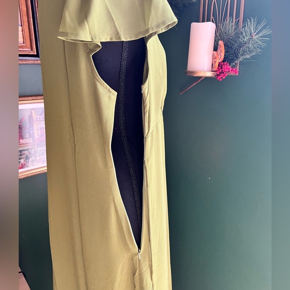 Dresses | The Green Ruched Trim Poet Sleeve Midi Dress With Tie | Poshmark